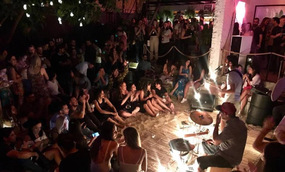 Luau Lar Mar com Benziê com show do Benziê